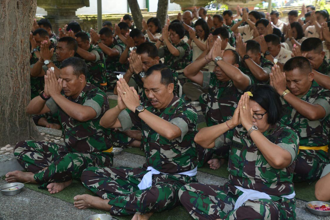 Kodam IX/Udayana Gelar Apel Kesiapan Pengamanan Dan Doa Bersama ...